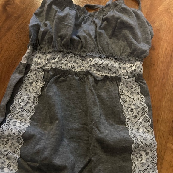 Tops | Y2k 200s Gray Lace Trim Cami | Poshmark